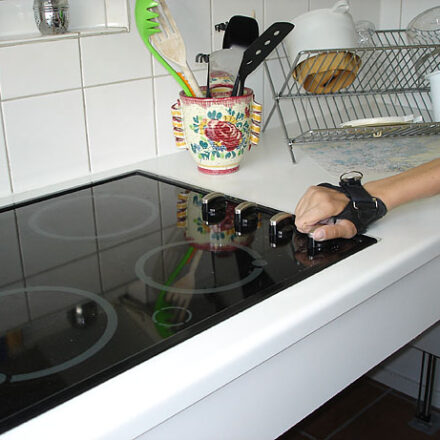Accessible kitchen, electric adjustable height - Spinalistips